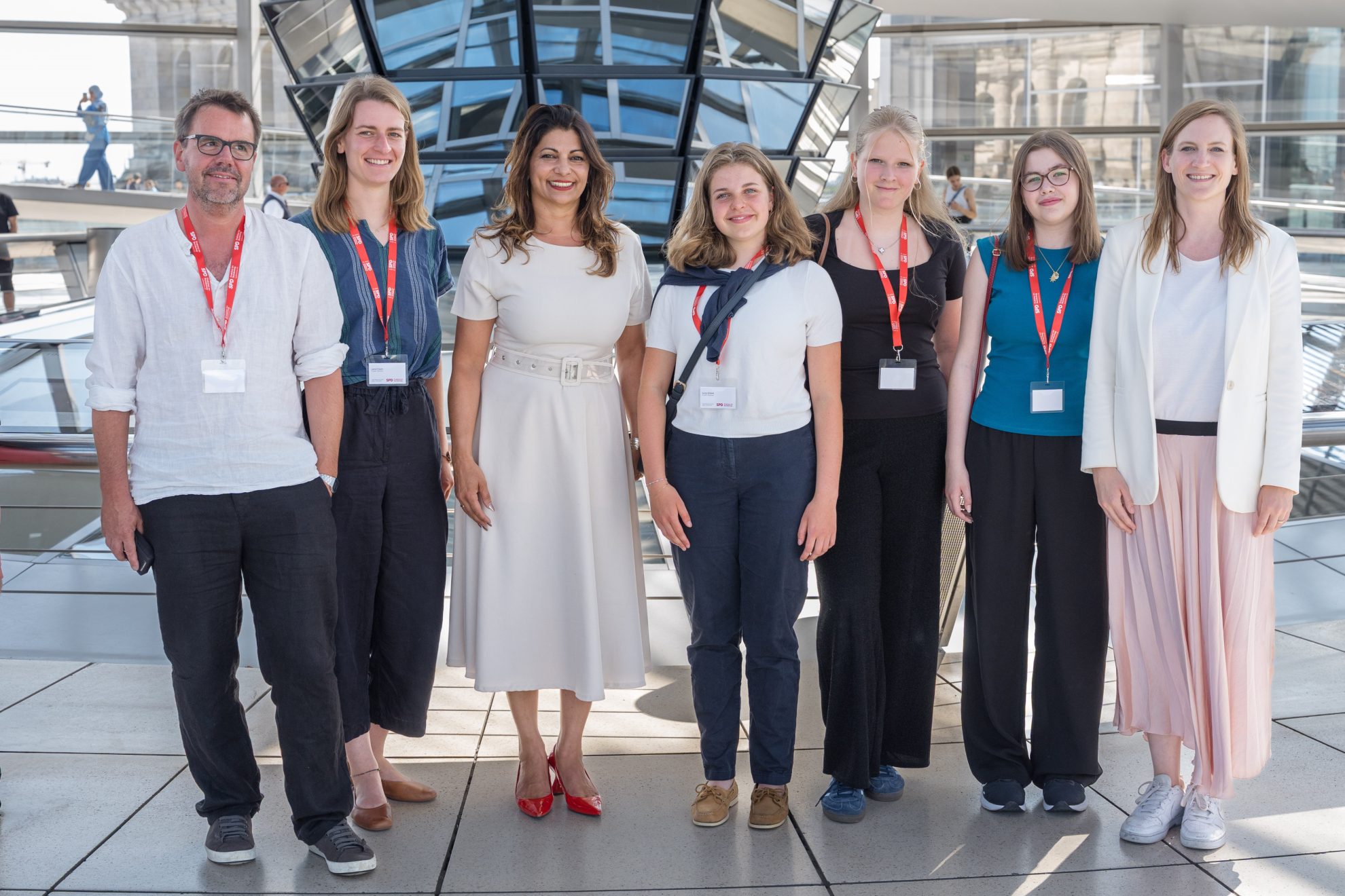 Preisverleihung in Berlin: Ernst-Mach-Gymnasium Haar erhält Otto-Wels ...